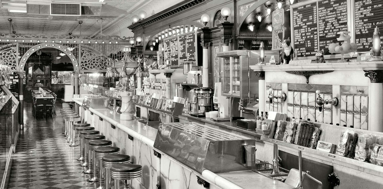 Sweet Home Chicago: The History Of America's Candy Capital - National ...